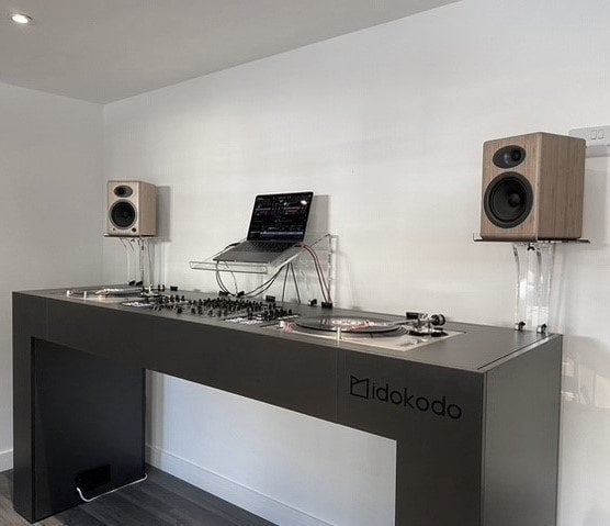 Signature Series Monitor stands (price Per Pair) | DJ Booths